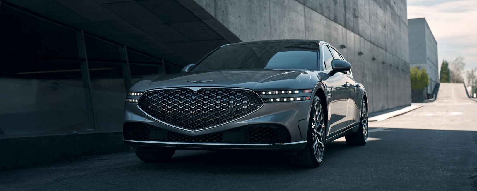 2025 Genesis G90 Dimensions & Weight